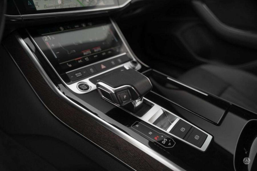 Pelēks Audi A8 2023 Viļņa, ar dzinēja tilpumu 3.00 L un nobraukumu 51 tūkst. km par 52990 €, foto 10 vietnē AUTOMOTO.COM.LV