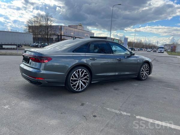 Grey Audi A8 2023 in Riga, with an engine capacity of 3.00 L and mileage of 50 thousand km for 63900 €, photo 5 on AUTOMOTO.COM.LV