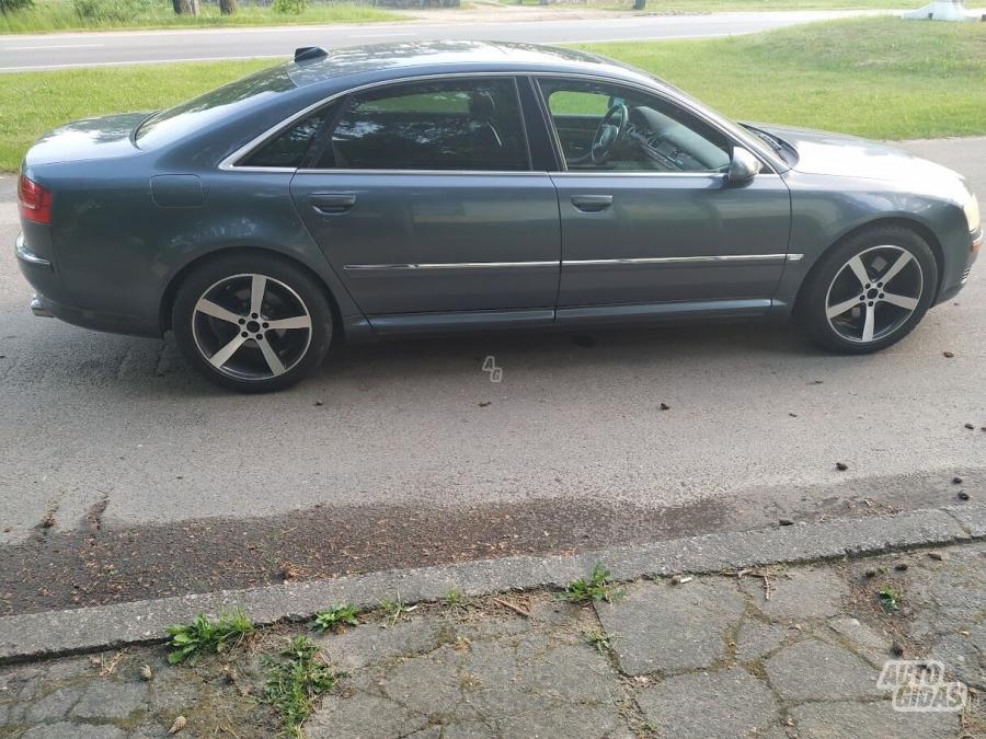 Audi A8 2004 Jurbarkas, ar dzinēja tilpumu 4.20 L un nobraukumu 240 tūkst. km par 8500 €, foto 3 vietnē AUTOMOTO.COM.LV