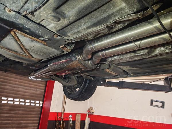 Sarkans Audi A8 1995 Rīga, ar dzinēja tilpumu 4.20 L un nobraukumu 324 tūkst. km par 2000 €, foto 7 vietnē AUTOMOTO.COM.LV