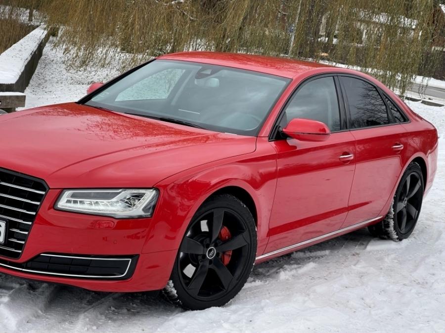 Red Audi A8 2014 in Riga, with an engine capacity of 3.00 L and mileage of 208 thousand km for 19350 €, photo 8 on AUTOMOTO.COM.LV