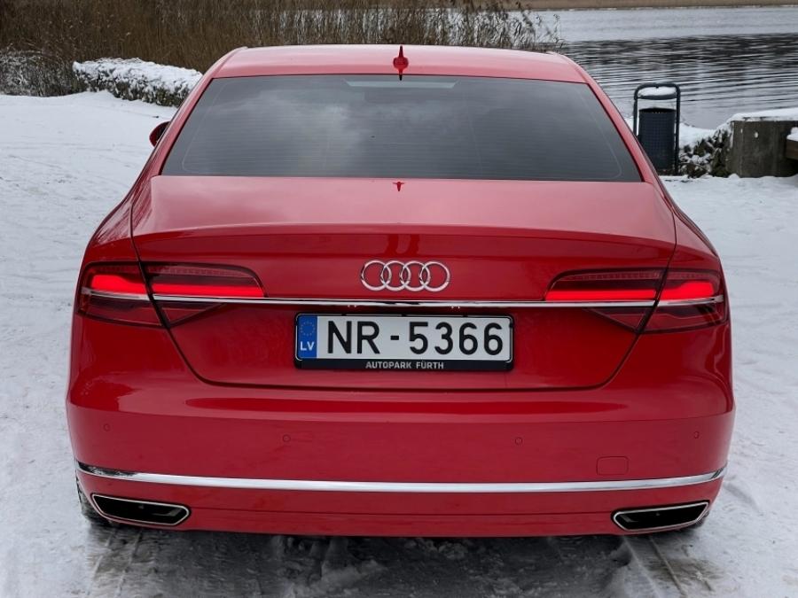 Red Audi A8 2014 in Riga, with an engine capacity of 3.00 L and mileage of 208 thousand km for 19350 €, photo 17 on AUTOMOTO.COM.LV