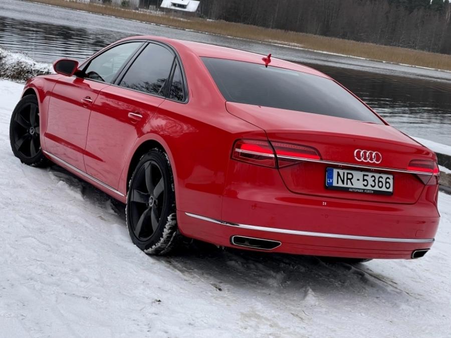 Red Audi A8 2014 in Riga, with an engine capacity of 3.00 L and mileage of 208 thousand km for 19350 €, photo 19 on AUTOMOTO.COM.LV