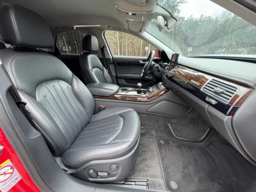 Red Audi A8 2014 in Riga, with an engine capacity of 3.00 L and mileage of 208 thousand km for 19350 €, photo 41 on AUTOMOTO.COM.LV