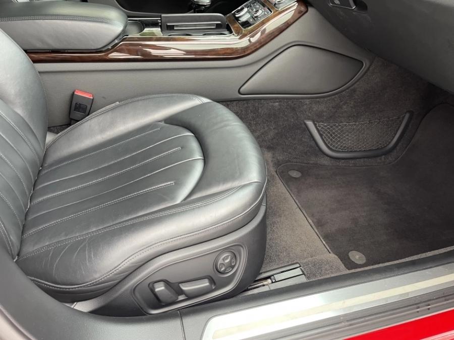 Red Audi A8 2014 in Riga, with an engine capacity of 3.00 L and mileage of 208 thousand km for 19350 €, photo 48 on AUTOMOTO.COM.LV