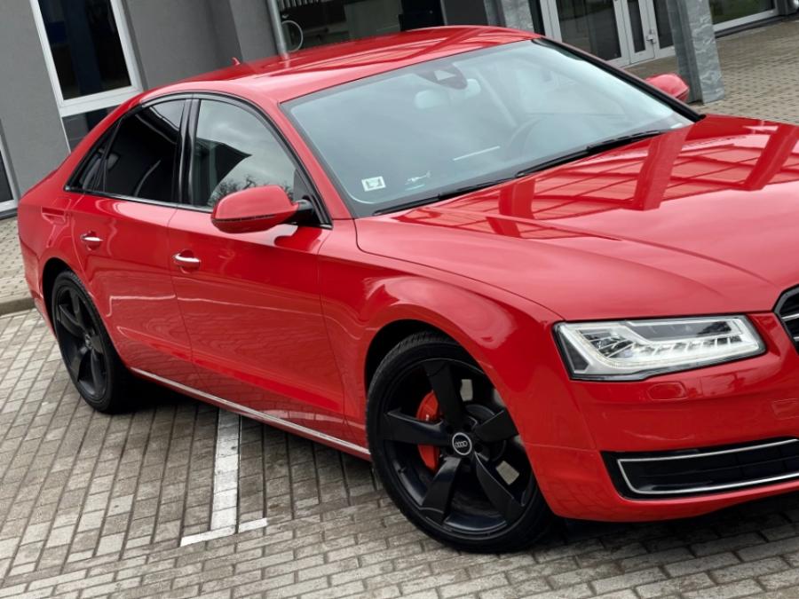 Red Audi A8 2014 in Riga, with an engine capacity of 3.00 L and mileage of 208 thousand km for 19350 €, photo 62 on AUTOMOTO.COM.LV