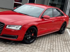 Red Audi A8 2014 in Riga, with an engine capacity of 3.00 L and mileage of 208 thousand km for 19350 €, photo 67 on AUTOMOTO.COM.LV