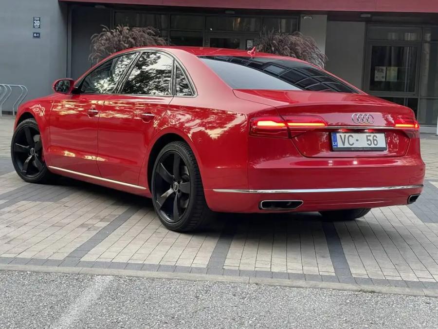 Red Audi A8 2014 in Jurmala, with an engine capacity of 3.00 L and mileage of 229 thousand km for 17650 €, photo 3 on AUTOMOTO.COM.LV