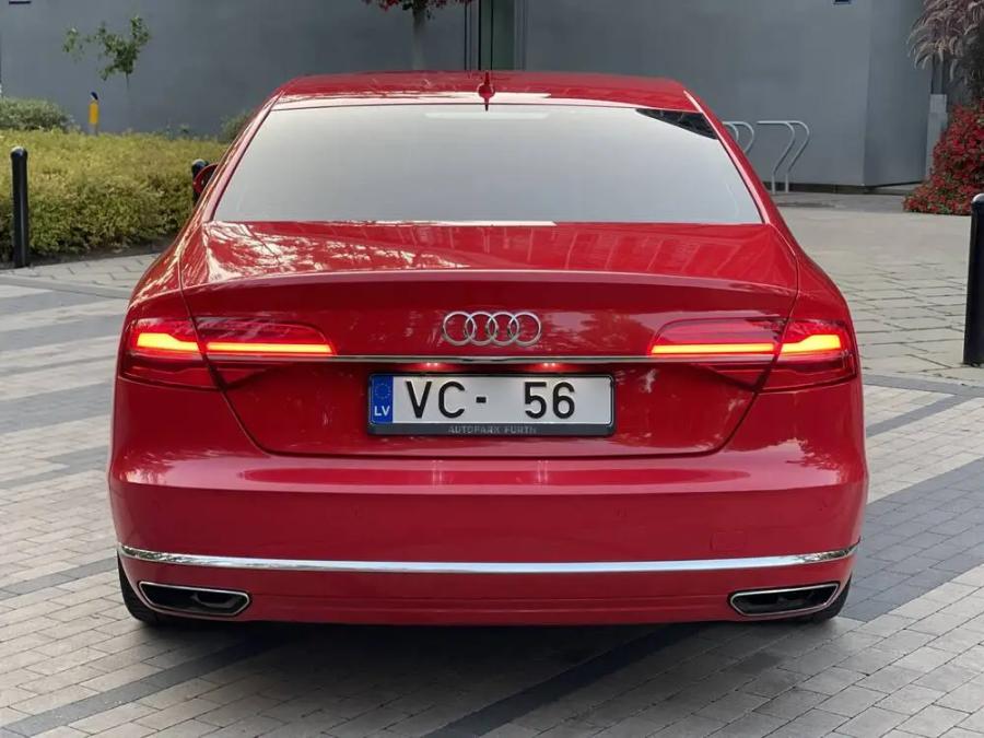 Red Audi A8 2014 in Jurmala, with an engine capacity of 3.00 L and mileage of 229 thousand km for 17650 €, photo 5 on AUTOMOTO.COM.LV