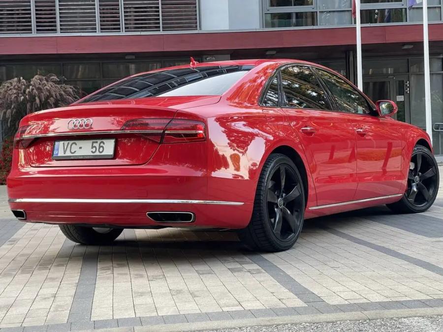 Red Audi A8 2014 in Jurmala, with an engine capacity of 3.00 L and mileage of 229 thousand km for 17650 €, photo 7 on AUTOMOTO.COM.LV