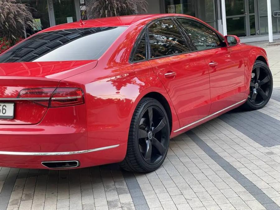 Red Audi A8 2014 in Jurmala, with an engine capacity of 3.00 L and mileage of 229 thousand km for 17650 €, photo 21 on AUTOMOTO.COM.LV