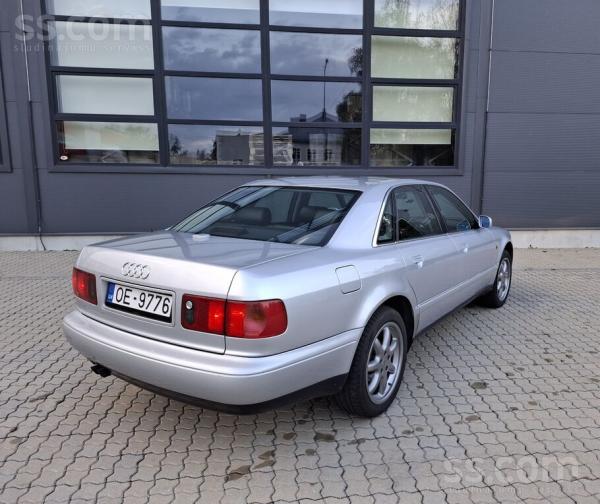 Audi A8 1996 Valka, ar dzinēja tilpumu 2.80 L un nobraukumu 239 tūkst. km par 4400 €, foto 2 vietnē AUTOMOTO.COM.LV