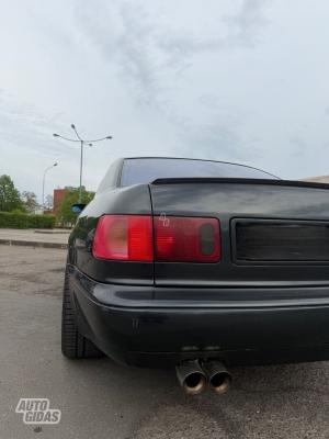 Audi A8 1997 in Klaipeda, with an engine capacity of 4.20 L and mileage of 450 thousand km for 3000 €, photo 3 on AUTOMOTO.COM.LV