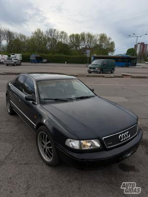 Audi A8 1997 in Klaipeda, with an engine capacity of 4.20 L and mileage of 450 thousand km for 3000 €, photo 5 on AUTOMOTO.COM.LV
