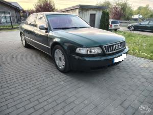 Audi A8 1998 Viļņa, ar dzinēja tilpumu 3.70 L un nobraukumu 440 tūkst. km par 1600 €, foto 3 vietnē AUTOMOTO.COM.LV
