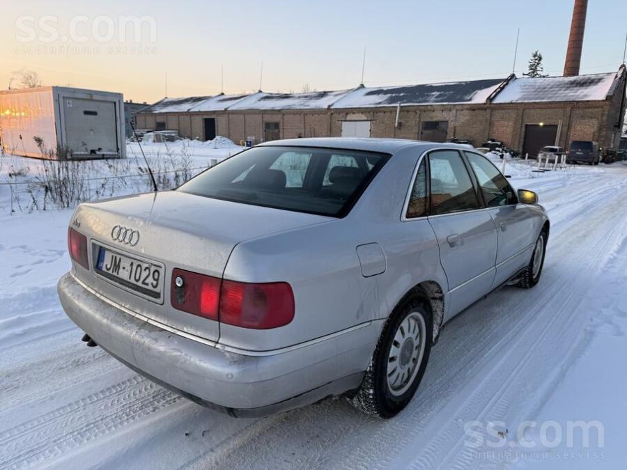 Ауди А8 2001 в Елгава, объемом двигателя 2.50 л и пробегом 459 тыс. км за 2500 €, фото 4 на AUTOMOTO.COM.LV