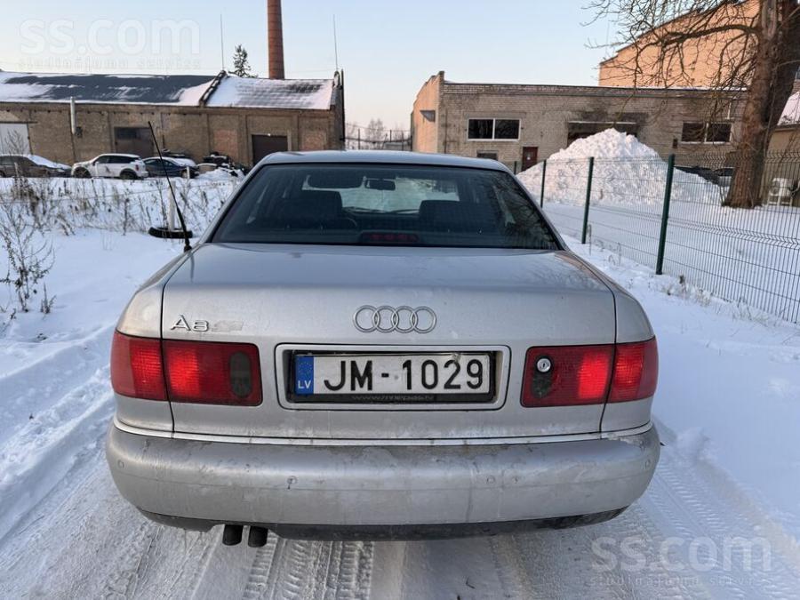 Ауди А8 2001 в Елгава, объемом двигателя 2.50 л и пробегом 459 тыс. км за 2500 €, фото 8 на AUTOMOTO.COM.LV