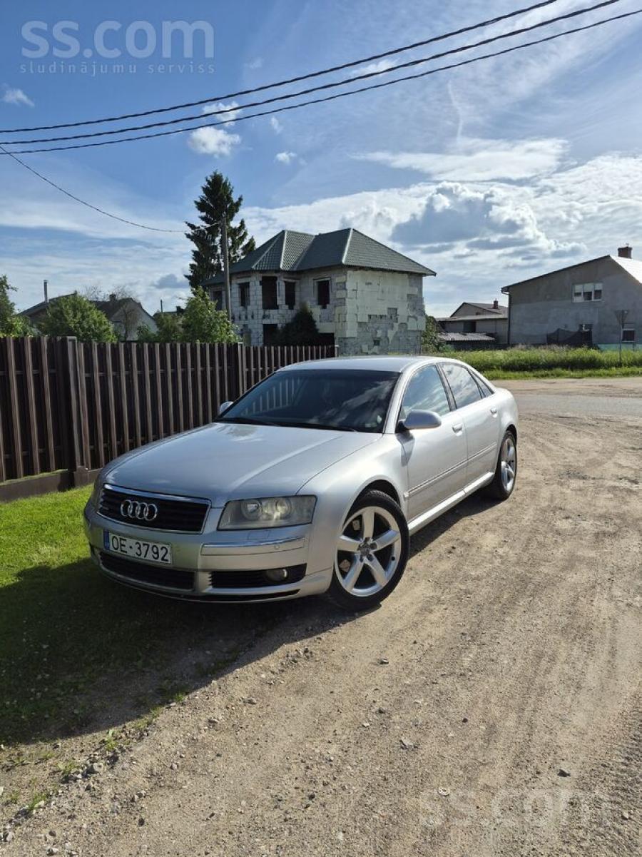 Audi A8 2004 in Daugavpils, with an engine capacity of 3.00 L and mileage of 290 thousand km for 3900 €, photo 4 on AUTOMOTO.COM.LV