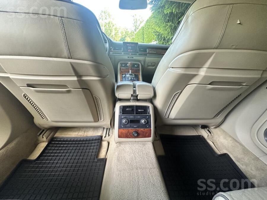 Audi A8 2006 Jūrmala, ar dzinēja tilpumu 4.20 L un nobraukumu 429 tūkst. km par 5950 €, foto 12 vietnē AUTOMOTO.COM.LV