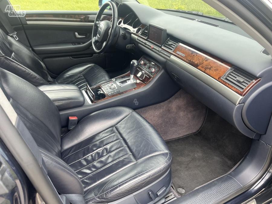 Audi A8 2006 in Klaipeda, with an engine capacity of 3.00 L and mileage of 378 thousand km for 3500 €, photo 10 on AUTOMOTO.COM.LV