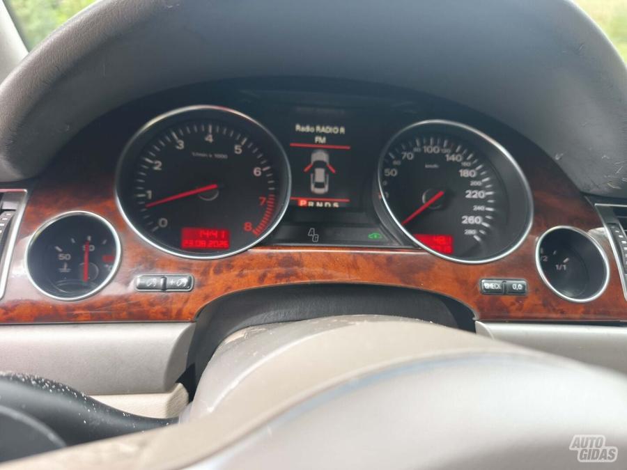 Audi A8 2006 Varėna, ar dzinēja tilpumu 4.20 L un nobraukumu 430 tūkst. km par 2500 €, foto 17 vietnē AUTOMOTO.COM.LV