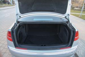 Audi A8 2008 in Riga, with an engine capacity of 3.00 L and mileage of 290 thousand km for 8100 €, photo 24 on AUTOMOTO.COM.LV