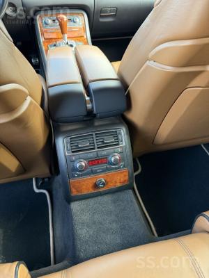 Audi A8 2008 in Riga, with an engine capacity of 4.20 L and mileage of 344 thousand km for 9100 €, photo 13 on AUTOMOTO.COM.LV