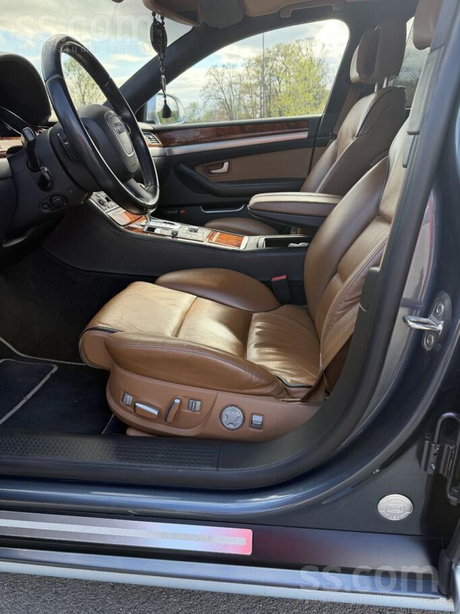 Audi A8 2008 in Riga, with an engine capacity of 4.20 L and mileage of 344 thousand km for 9100 €, photo 18 on AUTOMOTO.COM.LV