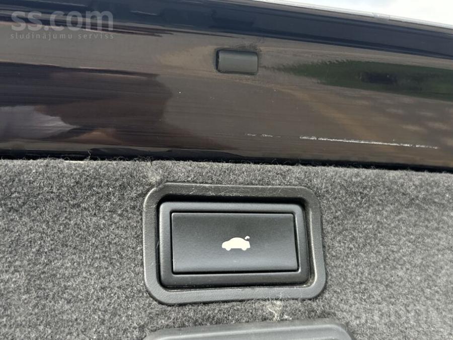 Audi A8 2008 Rīga, ar dzinēja tilpumu 4.20 L un nobraukumu 198 tūkst. km par 7700 €, foto 20 vietnē AUTOMOTO.COM.LV