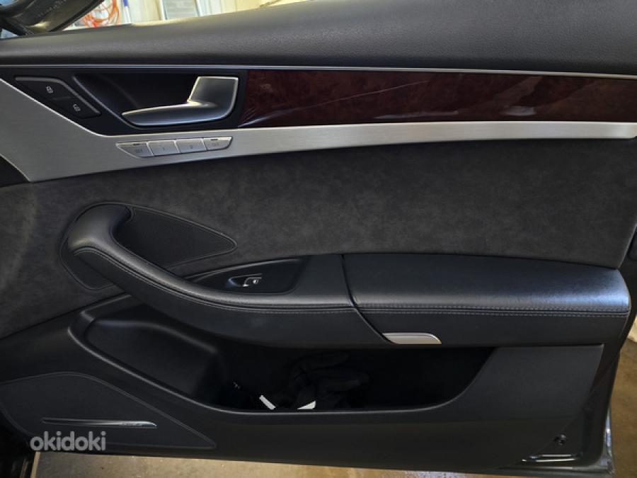 Audi A8 2010 in Turi, with an engine capacity of 4.20 L and mileage of 327 thousand km for 11500 €, photo 15 on AUTOMOTO.COM.LV