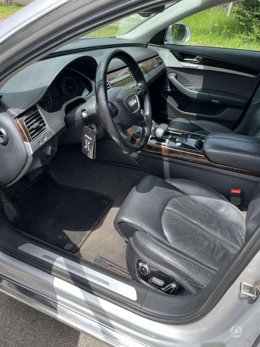 Audi A8 2010 in Kaunas, with an engine capacity of 4.13 L and mileage of 287 thousand km for 6900 €, photo 5 on AUTOMOTO.COM.LV