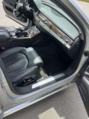 Audi A8 2010 in Kaunas, with an engine capacity of 4.13 L and mileage of 287 thousand km for 6900 €, photo 6 on AUTOMOTO.COM.LV