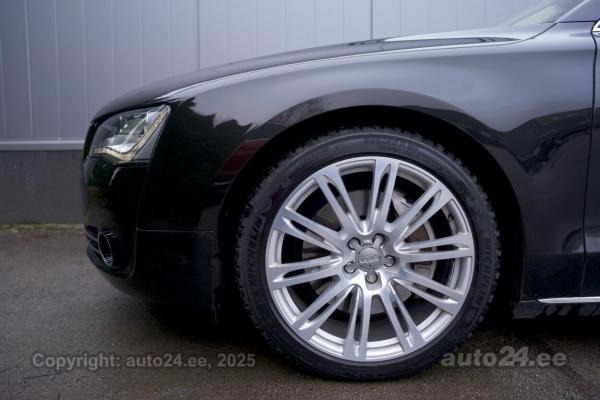 Audi A8 2011 Tallina, ar dzinēja tilpumu 3.00 L un nobraukumu 240 tūkst. km par 14500 €, foto 6 vietnē AUTOMOTO.COM.LV