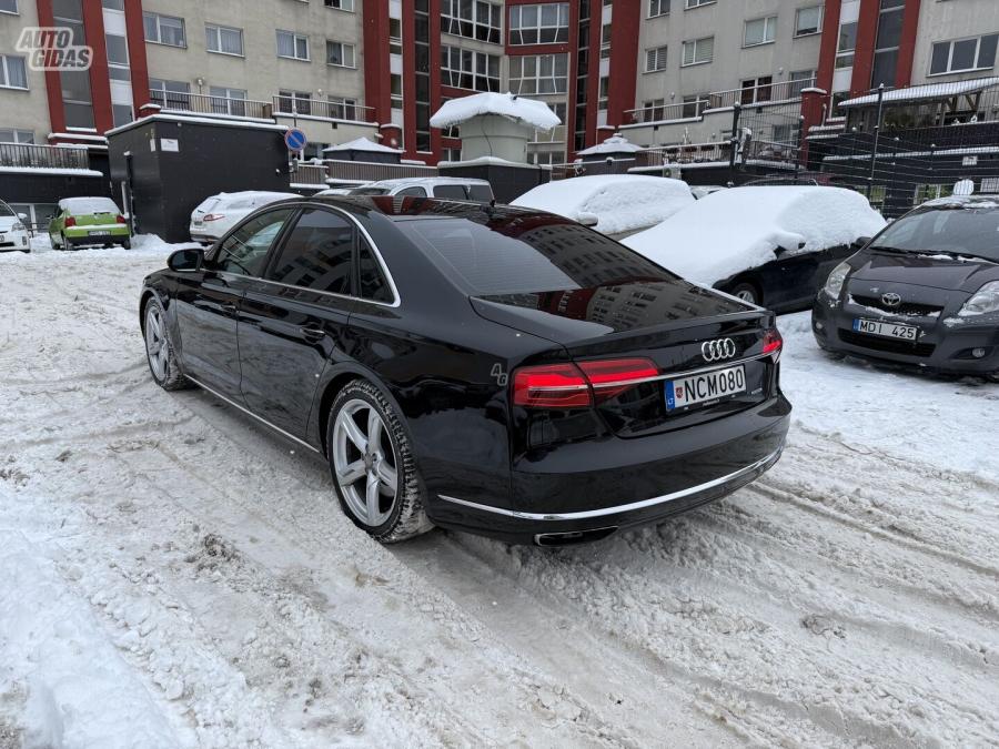Audi A8 2011 Viļņa, ar dzinēja tilpumu 4.20 L un nobraukumu 300 tūkst. km par 9600 €, foto 8 vietnē AUTOMOTO.COM.LV