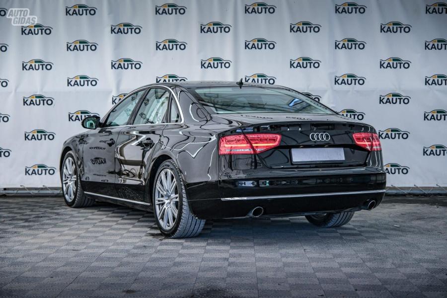 Audi A8 2011 in Kaunas, with an engine capacity of 4.20 L and mileage of 306 thousand km for 12890 €, photo 4 on AUTOMOTO.COM.LV