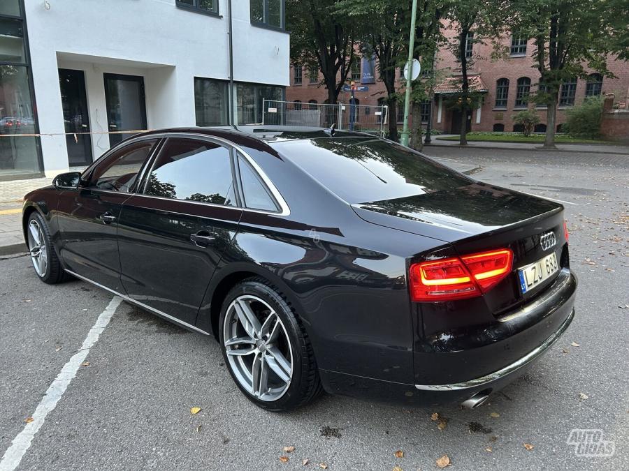 Audi A8 2011 in Klaipeda, with an engine capacity of 3.00 L and mileage of 320 thousand km for 14765 €, photo 7 on AUTOMOTO.COM.LV