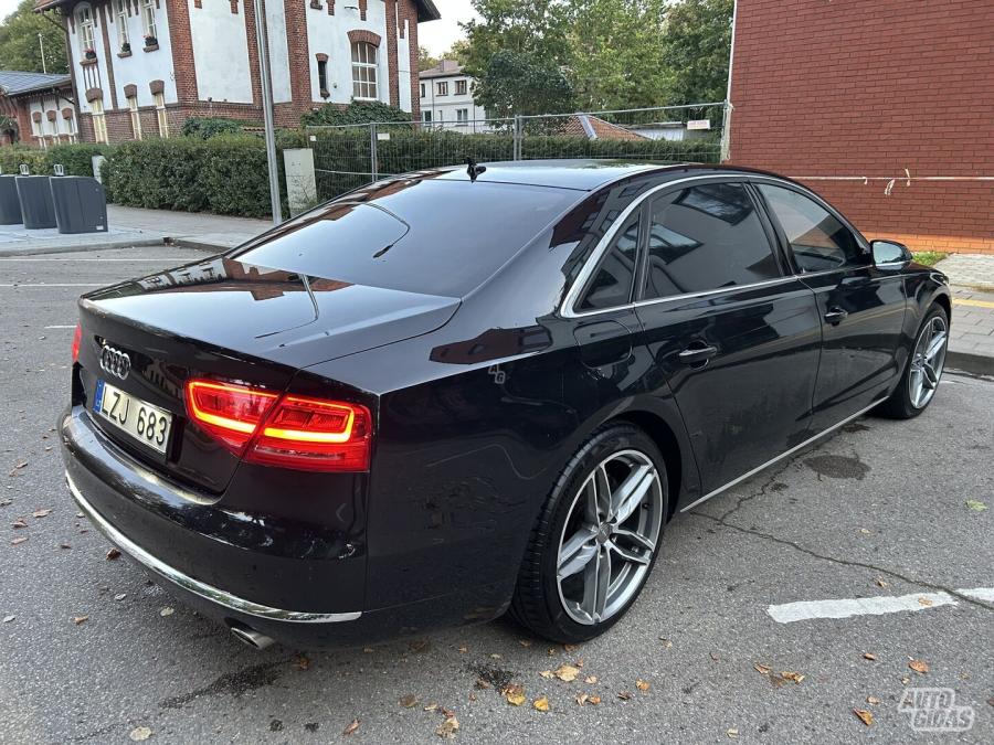 Audi A8 2011 in Klaipeda, with an engine capacity of 3.00 L and mileage of 320 thousand km for 14765 €, photo 8 on AUTOMOTO.COM.LV