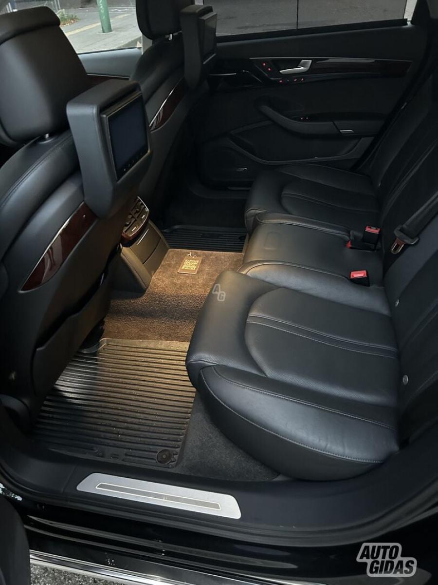 Audi A8 2011 in Klaipeda, with an engine capacity of 3.00 L and mileage of 320 thousand km for 14765 €, photo 11 on AUTOMOTO.COM.LV