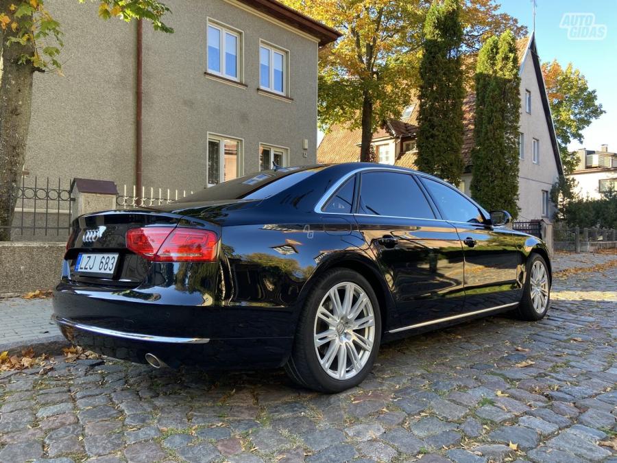 Audi A8 2011 in Klaipeda, with an engine capacity of 3.00 L and mileage of 320 thousand km for 14765 €, photo 17 on AUTOMOTO.COM.LV