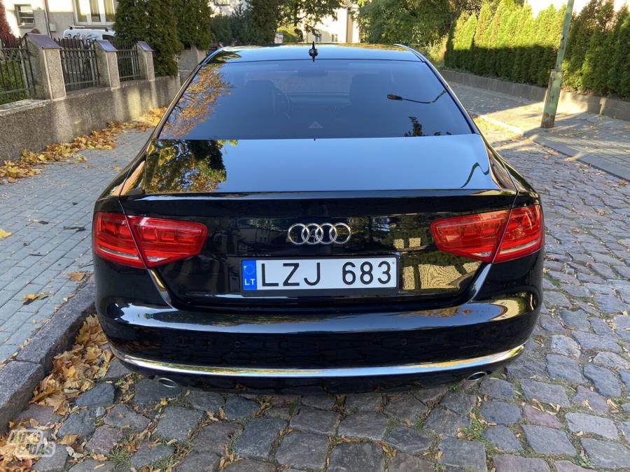 Audi A8 2011 in Klaipeda, with an engine capacity of 3.00 L and mileage of 320 thousand km for 14765 €, photo 21 on AUTOMOTO.COM.LV