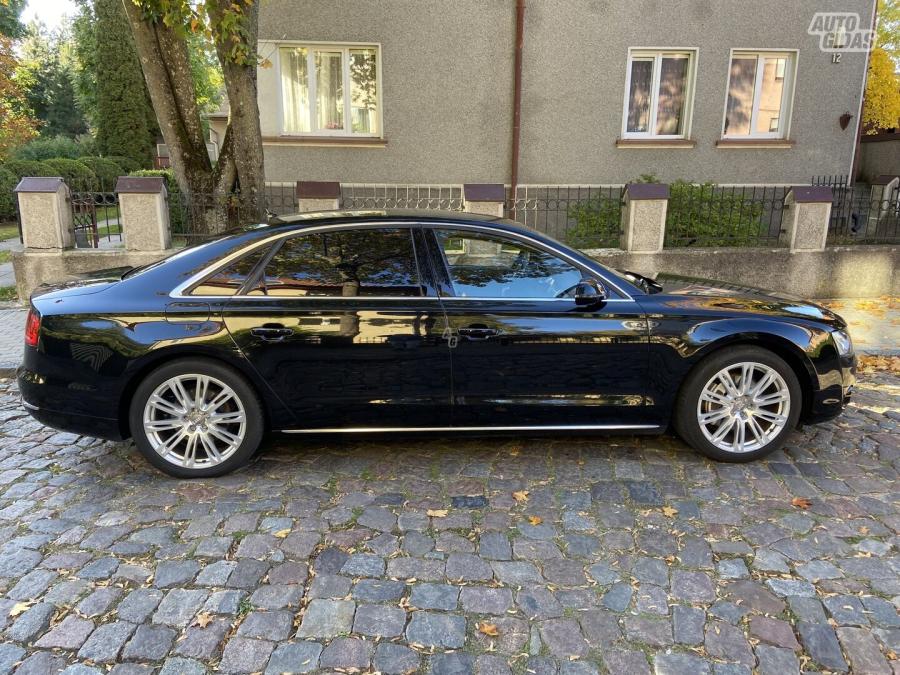 Audi A8 2011 in Klaipeda, with an engine capacity of 3.00 L and mileage of 320 thousand km for 14765 €, photo 22 on AUTOMOTO.COM.LV