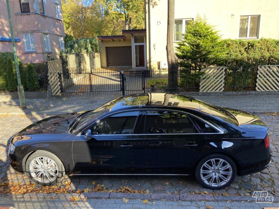 Audi A8 2011 in Klaipeda, with an engine capacity of 3.00 L and mileage of 320 thousand km for 14765 €, photo 23 on AUTOMOTO.COM.LV