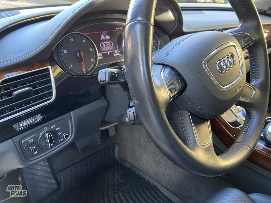 Audi A8 2011 in Klaipeda, with an engine capacity of 3.00 L and mileage of 320 thousand km for 14765 €, photo 25 on AUTOMOTO.COM.LV