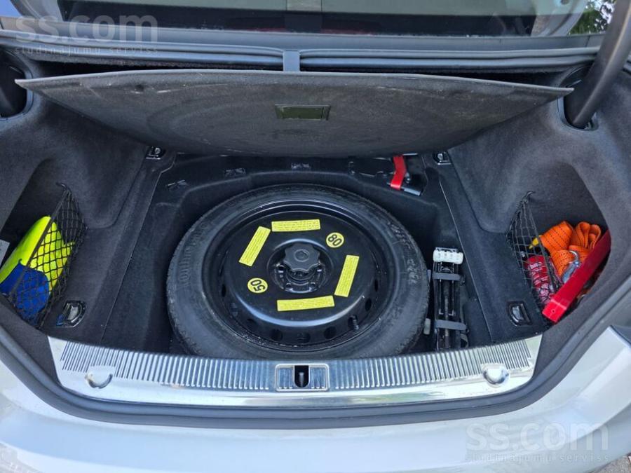 Audi A8 2011 in Riga, with an engine capacity of 3.00 L and mileage of 351 thousand km for 14300 €, photo 13 on AUTOMOTO.COM.LV