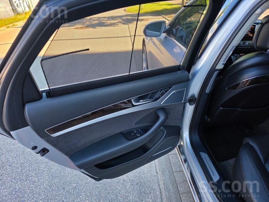 Audi A8 2011 in Riga, with an engine capacity of 3.00 L and mileage of 351 thousand km for 14300 €, photo 21 on AUTOMOTO.COM.LV