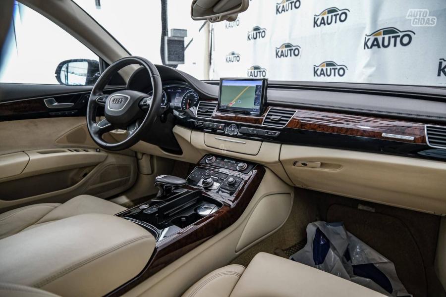 Audi A8 2011 Kauņa, ar dzinēja tilpumu 4.20 L un nobraukumu 31 tūkst. km par 12890 €, foto 12 vietnē AUTOMOTO.COM.LV