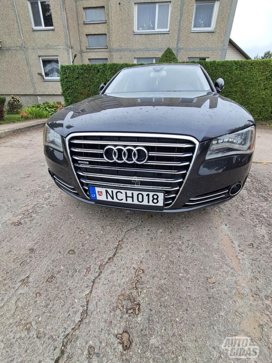 Audi A8 2011 in Ignalina, with an engine capacity of 4.20 L and mileage of 100 thousand km for 10200 €, photo 4 on AUTOMOTO.COM.LV