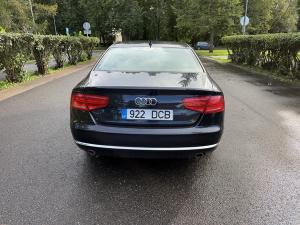 Audi A8 2012 in Tallinn, with an engine capacity of 4.20 L and mileage of 284 thousand km for 14000 €, photo 8 on AUTOMOTO.COM.LV