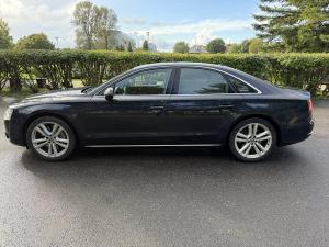 Audi A8 2012 in Tallinn, with an engine capacity of 4.20 L and mileage of 284 thousand km for 14000 €, photo 9 on AUTOMOTO.COM.LV