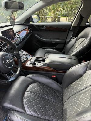 Audi A8 2012 in Tallinn, with an engine capacity of 4.20 L and mileage of 284 thousand km for 14000 €, photo 22 on AUTOMOTO.COM.LV